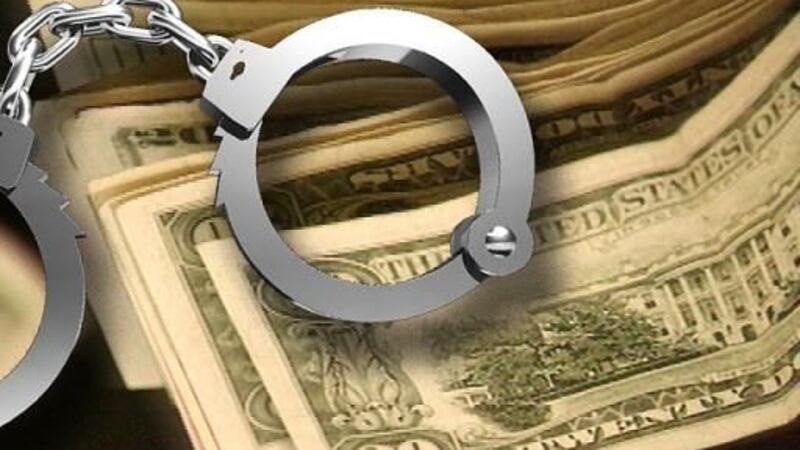 Louisville bank teller arrested, accused of stealing thousands from ... Louisville bank teller arrested, accused of stealing thousands from ...
